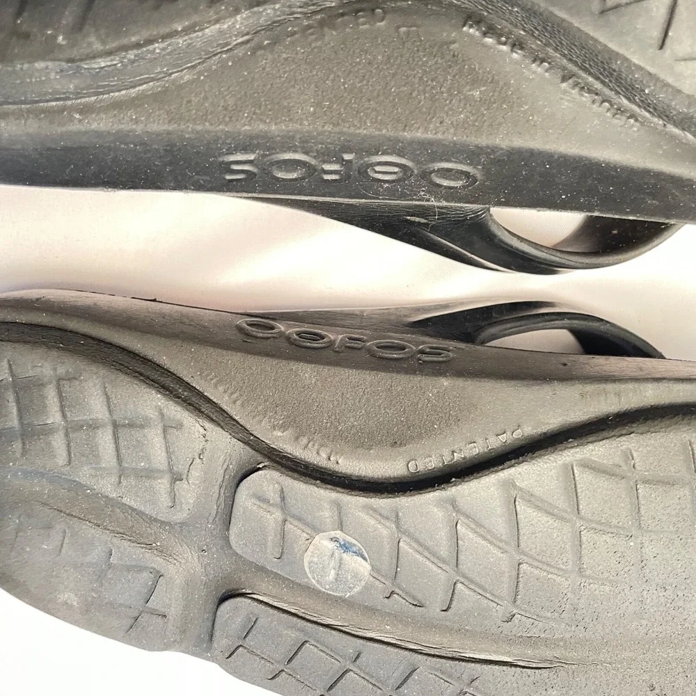 OOFOS | Shoes | Oofos Original Cushioned Recovery Sandals Black ...